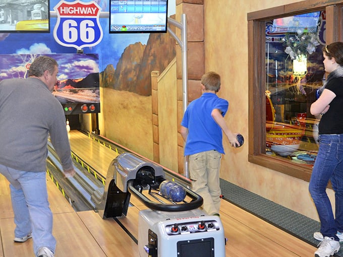 Route 66 meets rolling strikes in this retro-inspired bowling alley. It's like the Flintstones went on a road trip and decided to open a lanes.