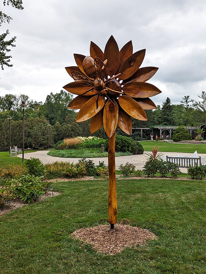 Nature's very own Transformer! This giant metal flower stands tall, proving that even gardens can have a touch of sci-fi cool.