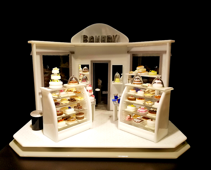 Sweet dreams are made of this! A glass bakery that won't spike your blood sugar. It's the stuff of Willy Wonka's sugar-free fantasies.