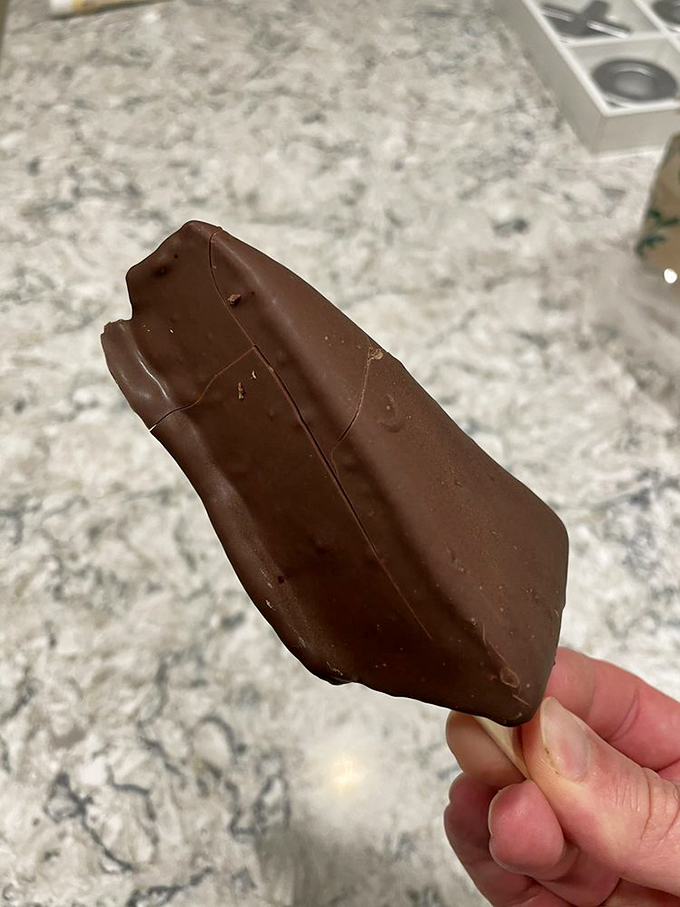 Chocolate and key lime: a match made in dessert heaven. This frozen treat is like a tropical vacation on a stick!