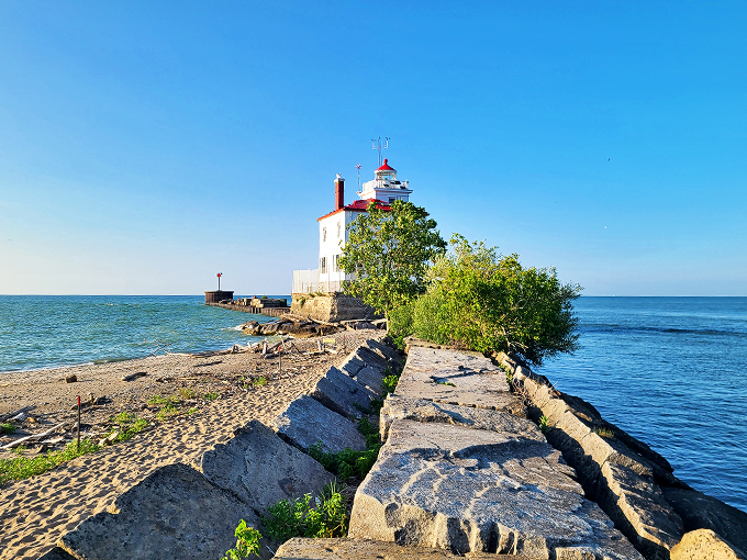 "Who needs the yellow brick road when you've got this sandy path? It's leading us straight to our own Emerald City on Lake Erie!"