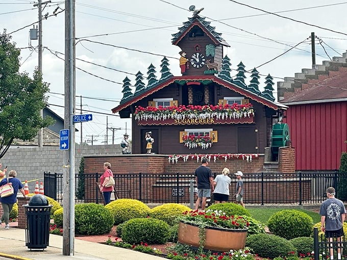 "Excuse me, do you have the time?" In Sugarcreek, that question takes on a whole new meaning. Visitors gather for the hourly show.