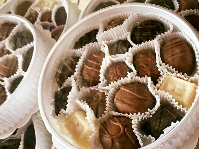 Fudge fantasy or reality? At Aunt Diana's, the line blurs deliciously. Pinch yourself &ndash; you're not dreaming! 