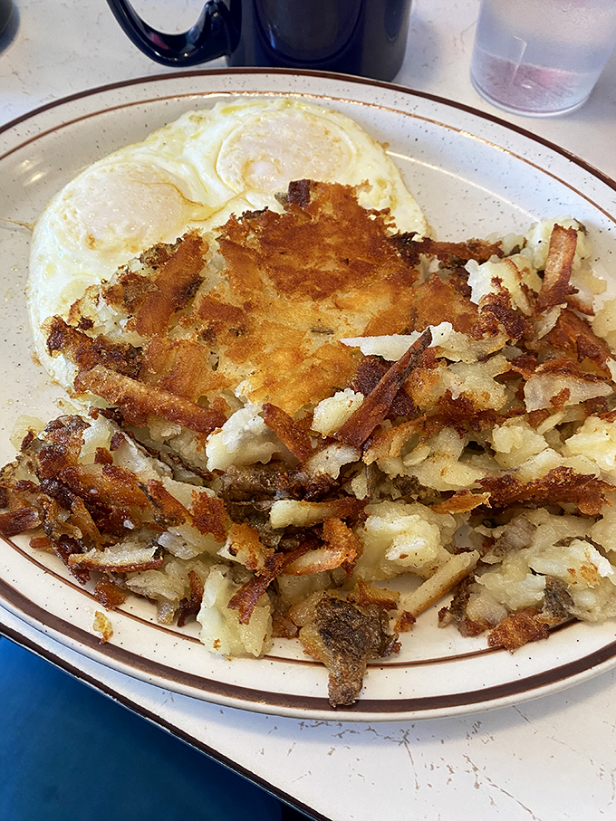 Crispy, crunchy, potato-y perfection. These hash browns are the unsung heroes of the breakfast plate.