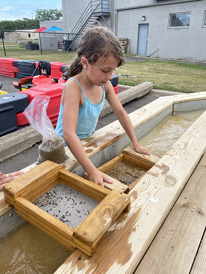 Eureka! This mini-golf hole strikes gold with its mining theme. Just don't expect to take home any nuggets - unless they're of the chicken variety.