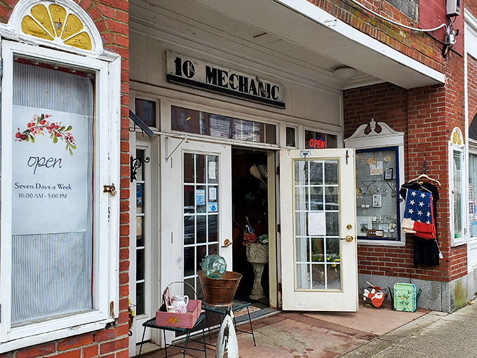 Small town charm, big time finds. This boutique antique shop is where 'Gilmore Girls' meets 'American Pickers'.