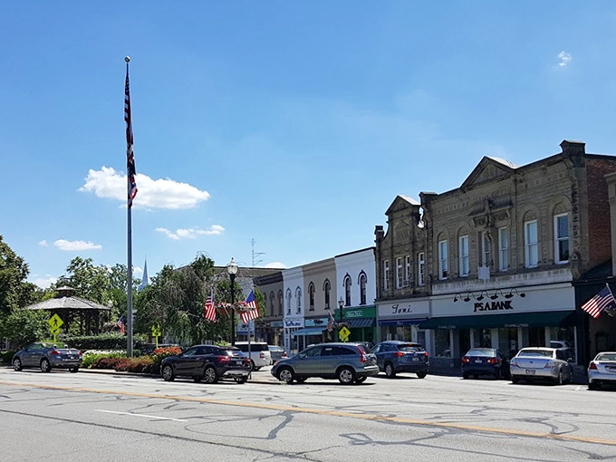 Mother Nature's main attraction! Chagrin Falls' namesake waterfall is like a constant round of applause in the heart of town.