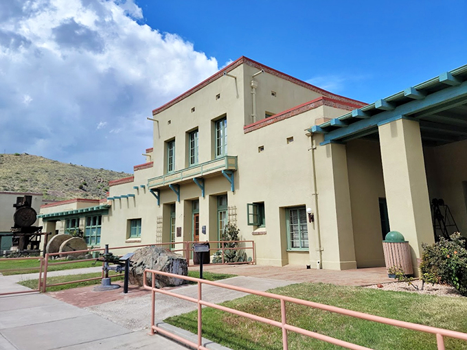 Hilltop haven alert! Take a breather from the road and soak in million-dollar views and billion-dollar history.