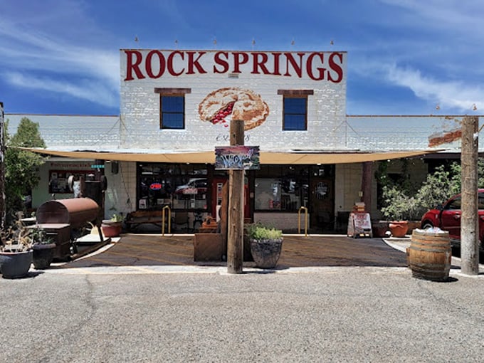 Rock Springs Caf&eacute;: Where pie dreams come true. The Jack Daniel's Pecan Pie should come with a designated driver &ndash; it's that intoxicatingly good!