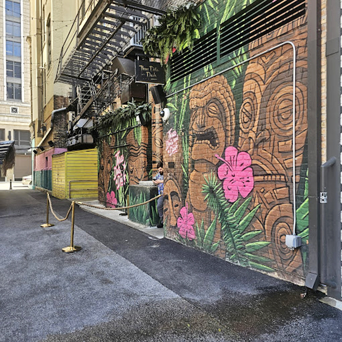 Tropical pit stop alert! Park your road-weary self here for a vacation in a glass &ndash; no sunscreen required.