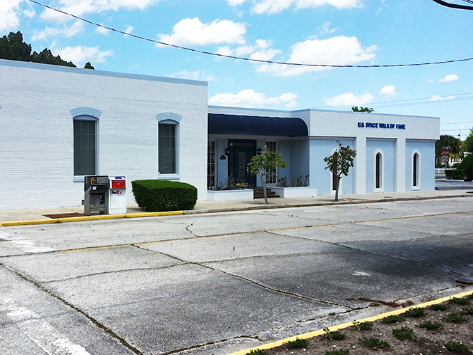 Fuel up on space facts! The American Space Museum is the perfect pit stop for aspiring astronauts of all ages.