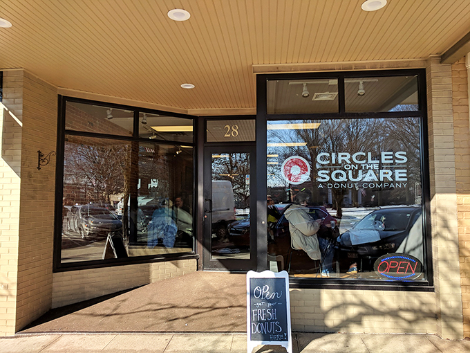 Navigate to sweetness! Circles on the Square is the X that marks the spot on your donut treasure map.