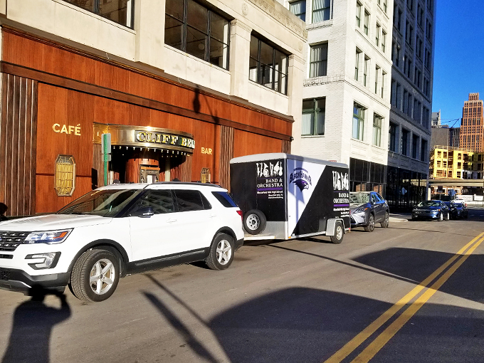 Where cocktails meet cool! Cliff Bell's exterior hints at the swanky, jazz-filled nights waiting just beyond its doors.