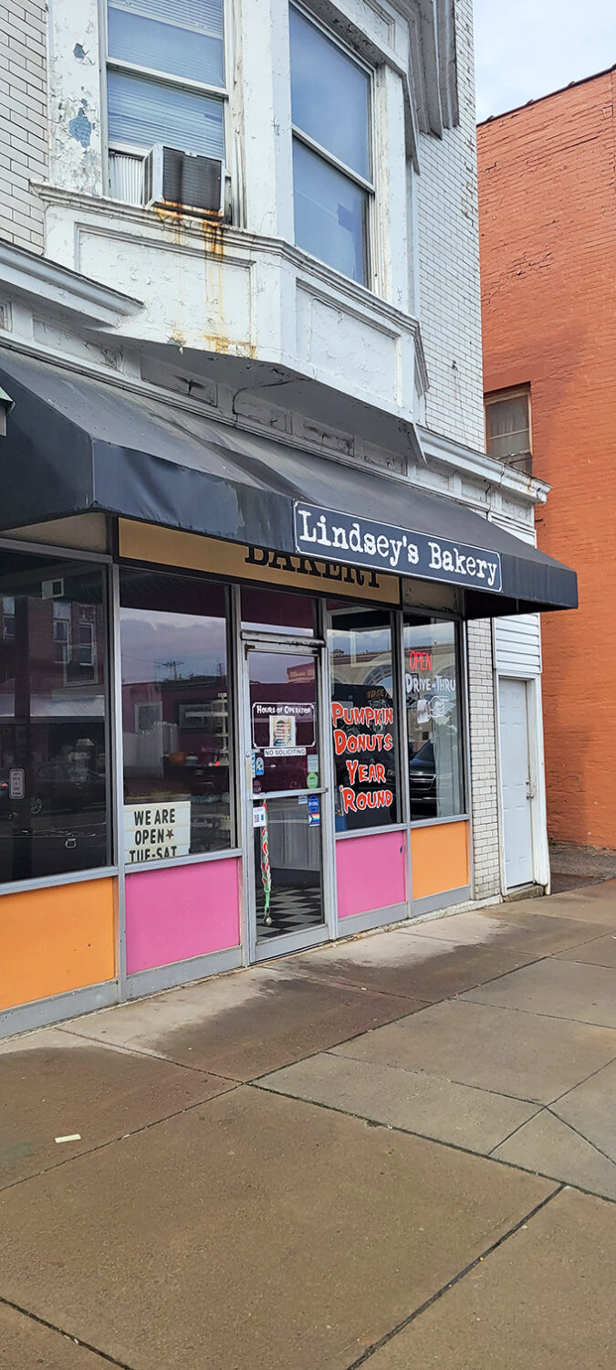 Time travel via taste buds! Lindsey's vintage vibe and timeless treats are the perfect pitstop on your sweet escape through Ohio.