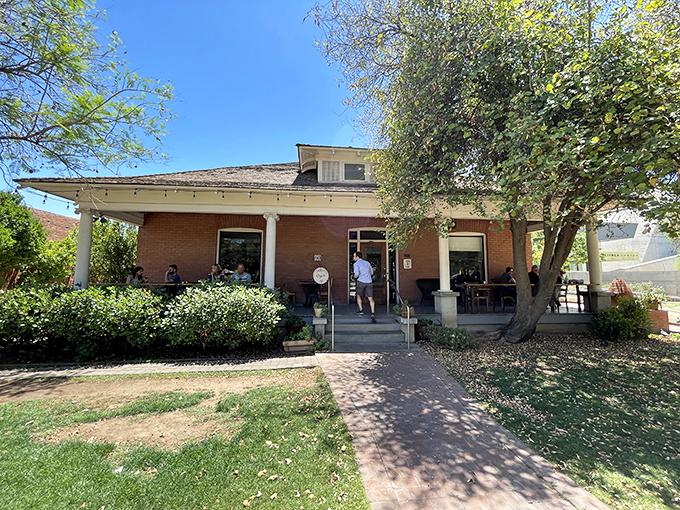 Pizza pilgrimage alert! Bianco's legendary pies are worth every minute of the wait.