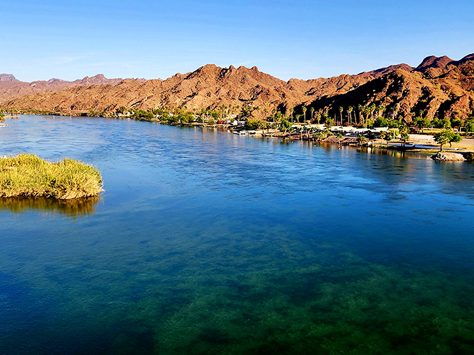 From highway to hideaway: This riverside retreat is the perfect chapter in your road trip novel.