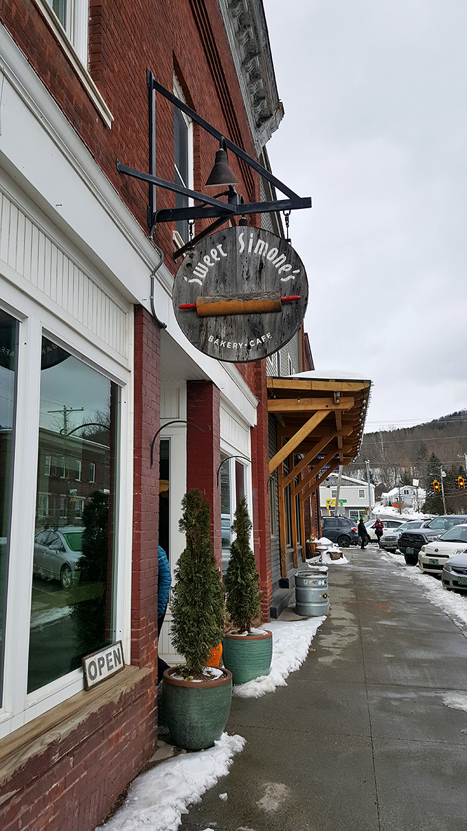 Dessert destination: Plot your course to this sweet spot on the map of munchies.