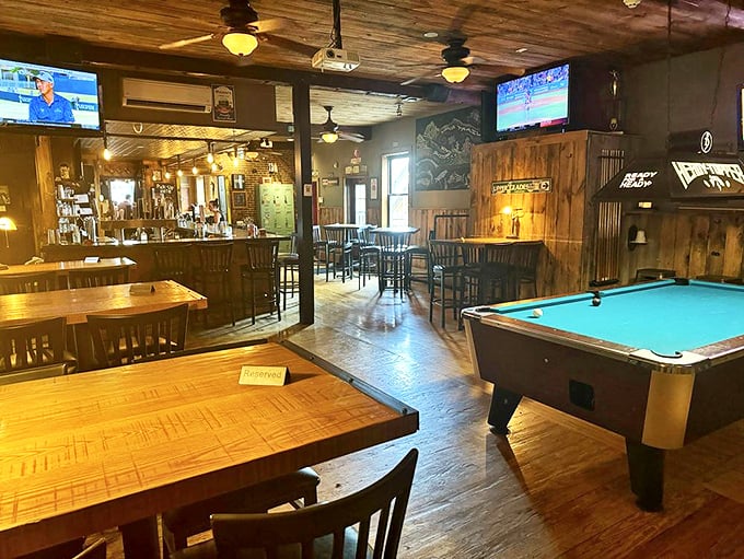 Pit stop and play! The Reservoir's pool table offers the perfect break from long drives and hunger pangs.