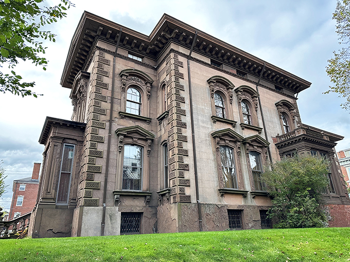 Forget roadside diners, this mansion serves up a feast for the eyes with a side of historical glamour.