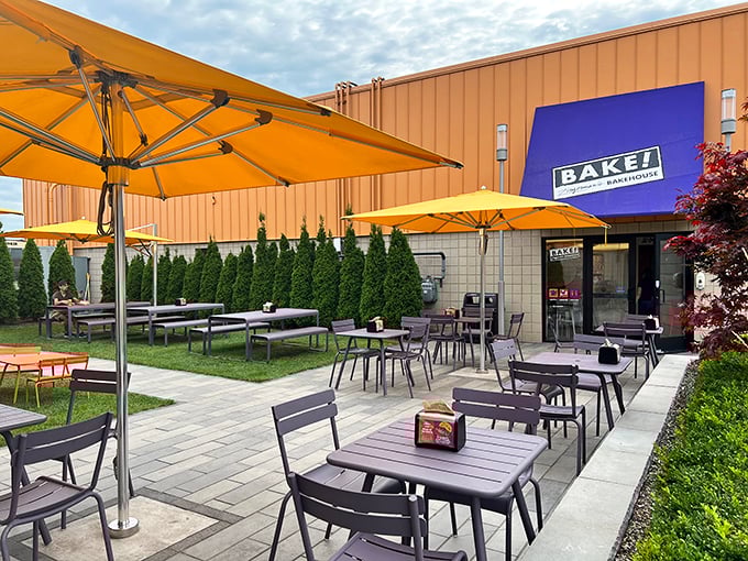 Carb lovers, rejoice! Zingerman's turns flour and water into pure magic. It's the Hogwarts of bakeries, minus the owl deliveries.