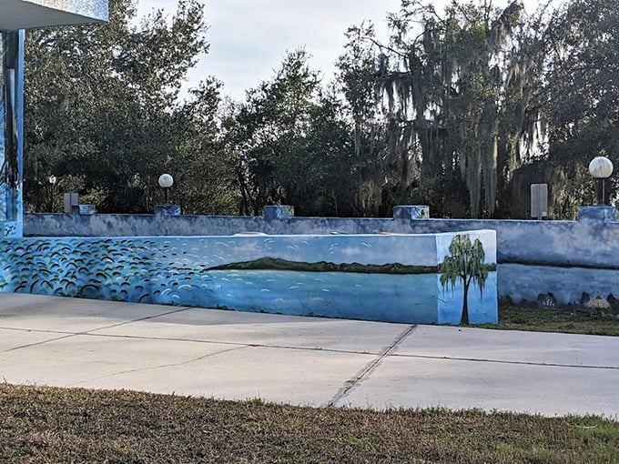 Good fences make good neighbors, but great fences make art lovers! This boundary is blurring the lines between property and gallery.
