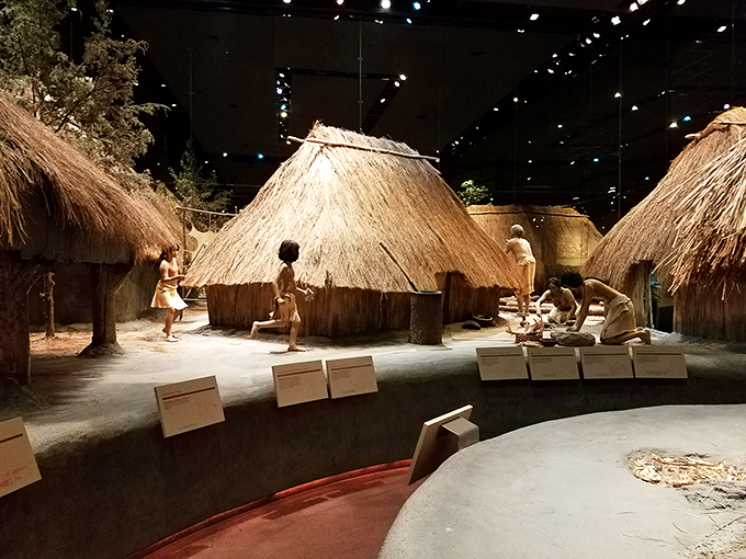 Step into a prehistoric HGTV dream! These life-sized dioramas bring 'Extreme Makeover: Mound Edition' to a whole new level.