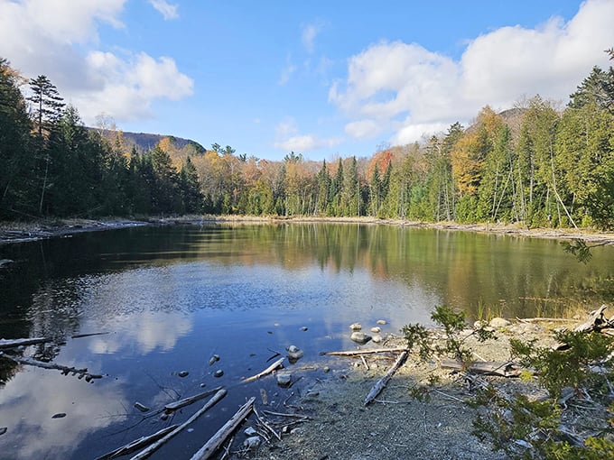 Mirror, mirror on the lake: where the sky and water play a game of "who wore it better?"