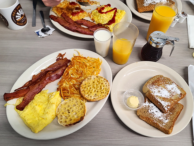 Breakfast of the gods! This spread is so mouthwatering, it could make Zeus himself trade in ambrosia for some good old-fashioned American diner fare.