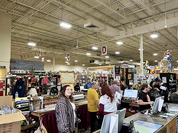 The heart of the antique mall: where shoppers and sellers meet. It's like a stock exchange, but the only rising stocks are vintage tchotchkes.