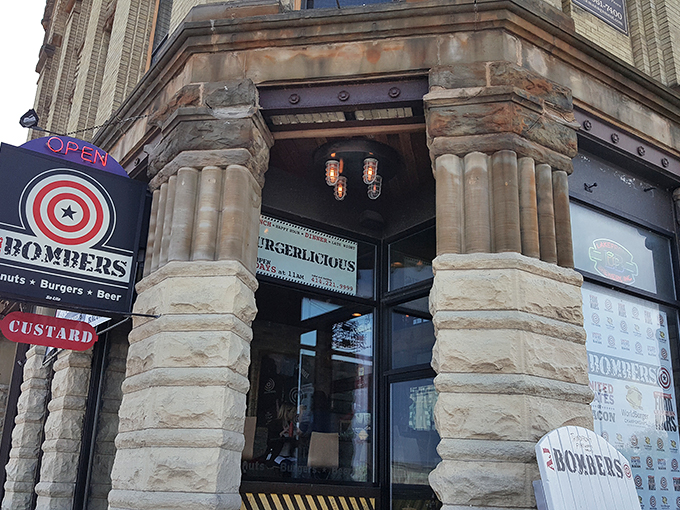 Roadside oddity alert! Watch peanuts fly and burgers sizzle at this quirky Milwaukee pit stop.