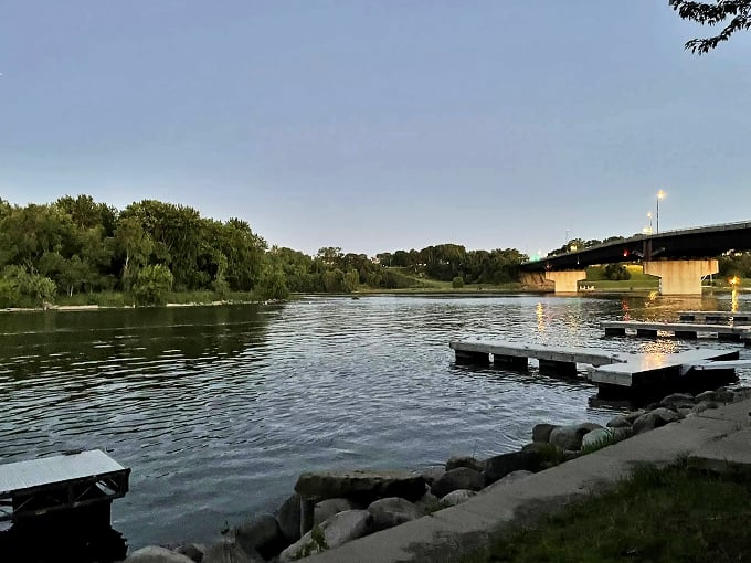 Ottawa Riverwalk: Where two rivers meet for a scenic rendezvous. It's nature's own rom-com, and you've got front-row seats to the action!