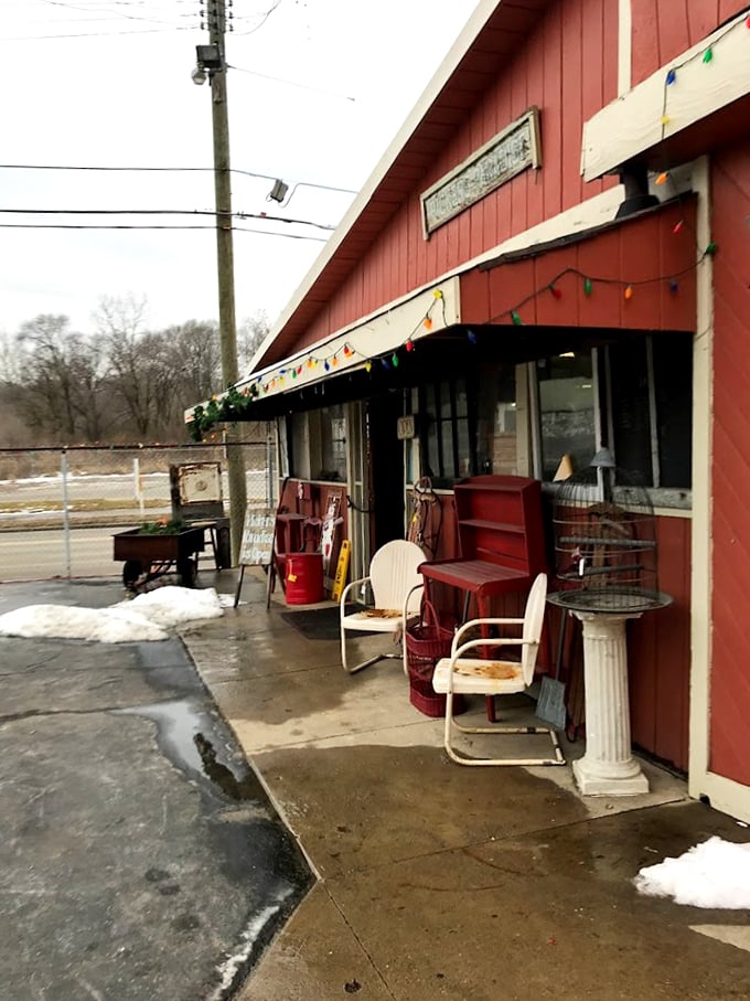 "River views and vintage hues! This rustic barn-turned-antique-haven is a feast for the eyes and the imagination."