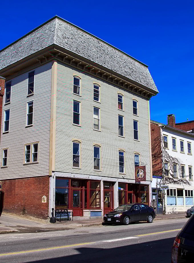 History meets hops! The Liberal Cup's stately exterior hints at the liquid gold brewing inside.