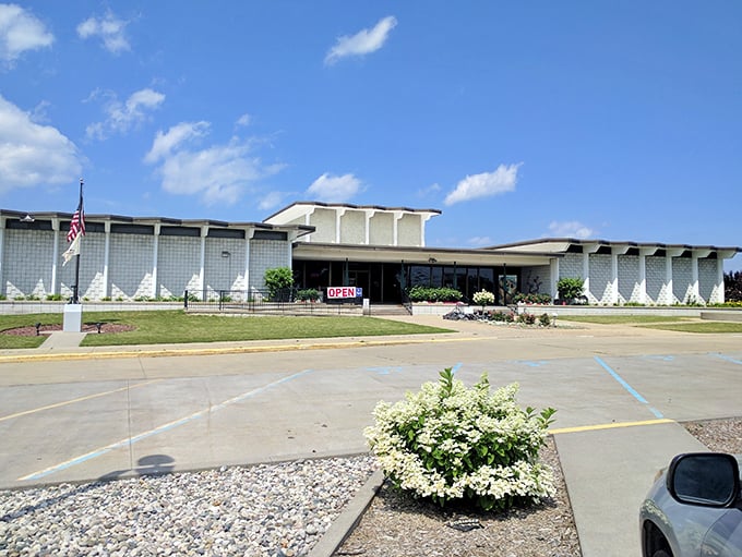 Ice Age meets information age! Besser Museum's prehistoric exhibits are cooler than a mammoth's freezer.