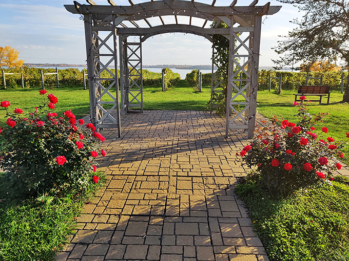 Who needs a castle when you have Sovereign Estate? This Waconia jewel is the royal treatment your taste buds deserve.