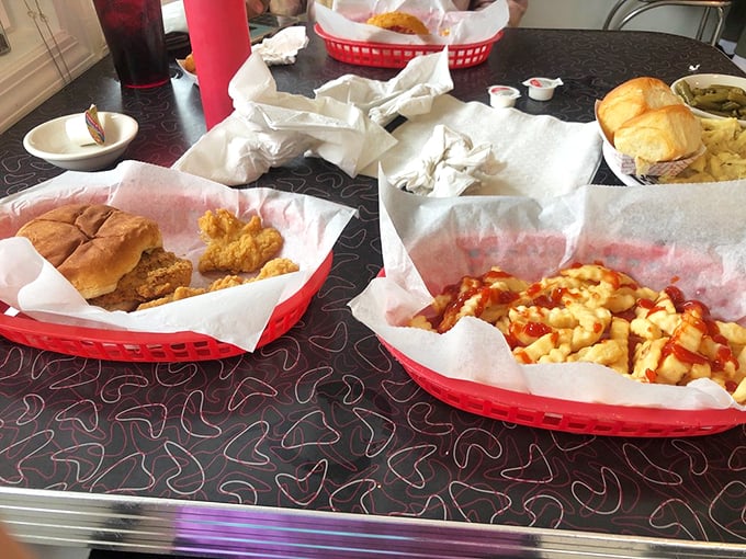 Chicken tenders that could make even the Colonel salute. Paired with those golden onion rings, it's a combo that's music to your taste buds.