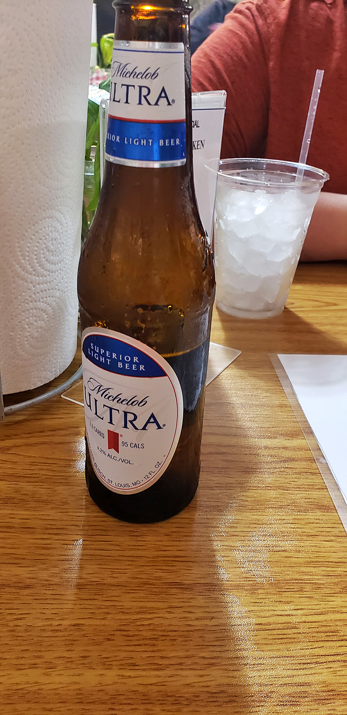 Cheers to good taste! Nothing pairs better with fresh seafood than an ice-cold brew and a side of Southern hospitality.