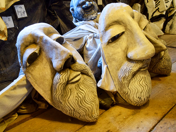 Talk about facing your fears! These expressive mugs could give the Mona Lisa a run for her money in the enigmatic smile department.