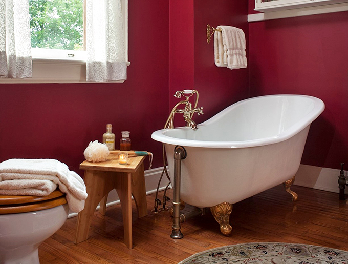 Bubble bath bliss in a clawfoot tub. It's like bathing in a champagne flute, minus the fizz and plus a whole lot of Victorian charm.