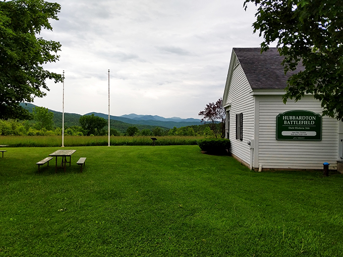 George Washington slept here? Maybe not, but this picnic spot offers revolutionary views that would make the general proud!