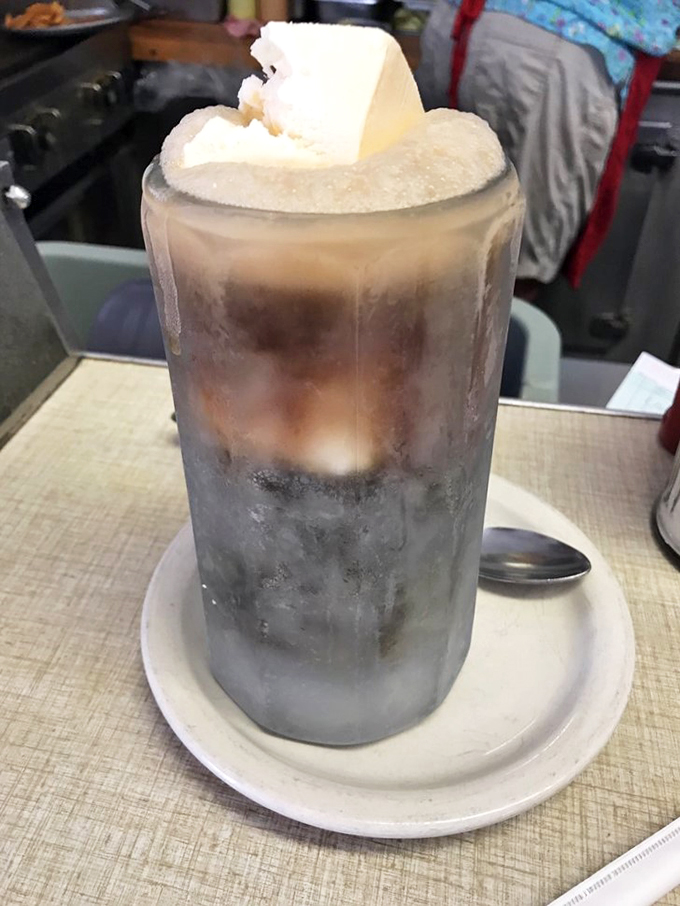 Is it a drink? Is it a dessert? It's both! This root beer float is the Transformers of the dessert world – more than meets the eye.