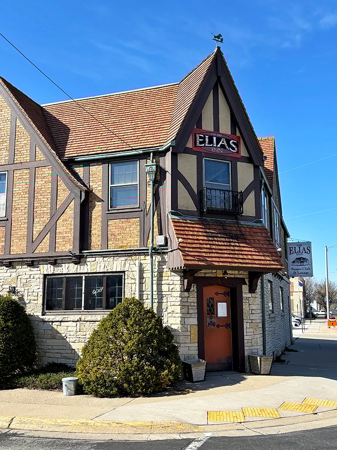 Tudor charm meets Midwest hospitality! This architectural gem serves up a feast for both eyes and stomach.