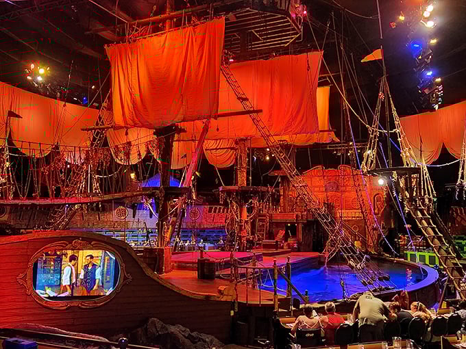 Ahoy, dinner theater lovers! It's like "Pirates of the Caribbean" met Broadway and decided to serve you dinner.