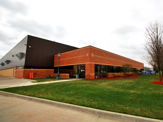 "Classic cars and jukeboxes galore! It's like 'Happy Days' and 'American Graffiti' had a beautiful chrome baby."