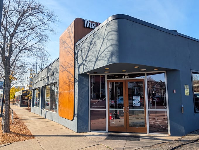 Your sophisticated pit stop awaits. The Lowry: where road trip meets refinement.