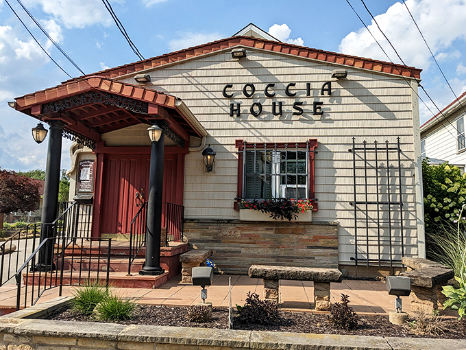 Who needs postcards? Memories of Coccia's cheese-laden pies will last a lifetime.