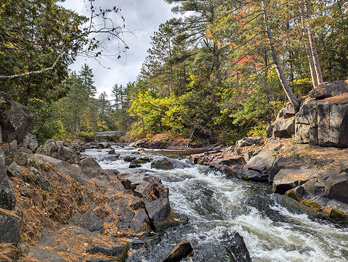 The misty spray rising from these rapids could cool you down on the hottest summer day without any effort.