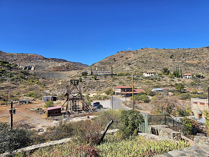 Mine your way to this cliffside wonder. It's a gem of a stop on any Arizona road trip!