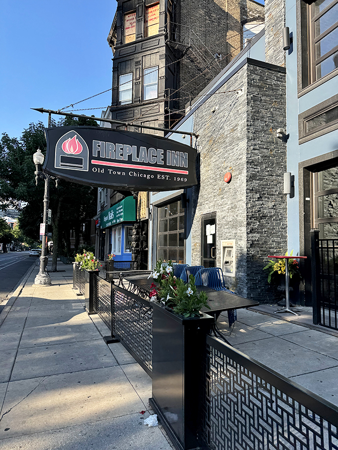 Old Town treasure: Where barbecue meets charm in a sauce-slathered symphony of flavors.