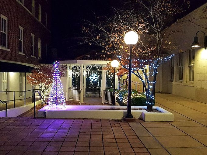 Norman Rockwell, eat your heart out: This charming gazebo scene could be the cover of a vintage Christmas card.
